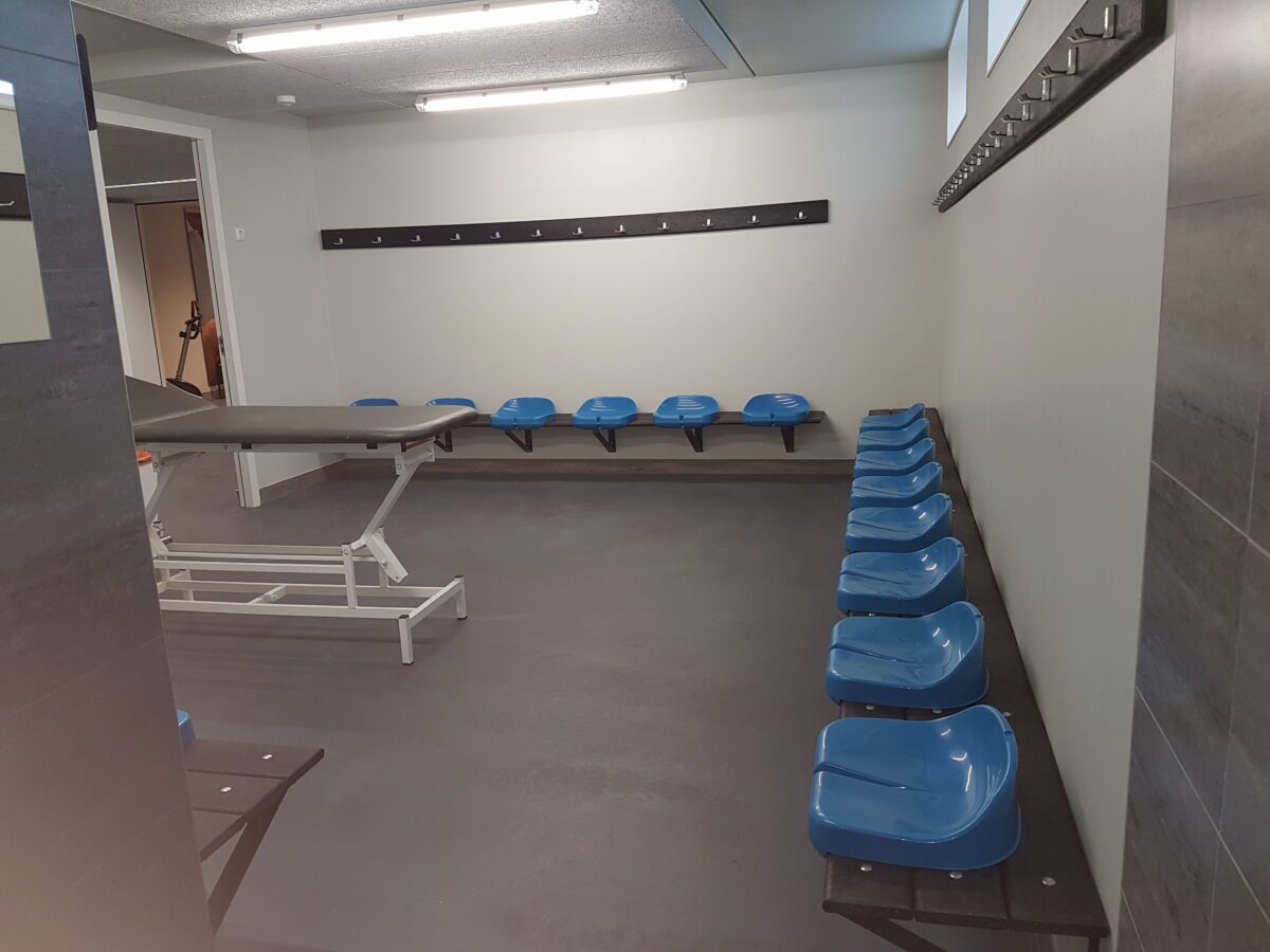Locker room benches | Holland Sport Systems
